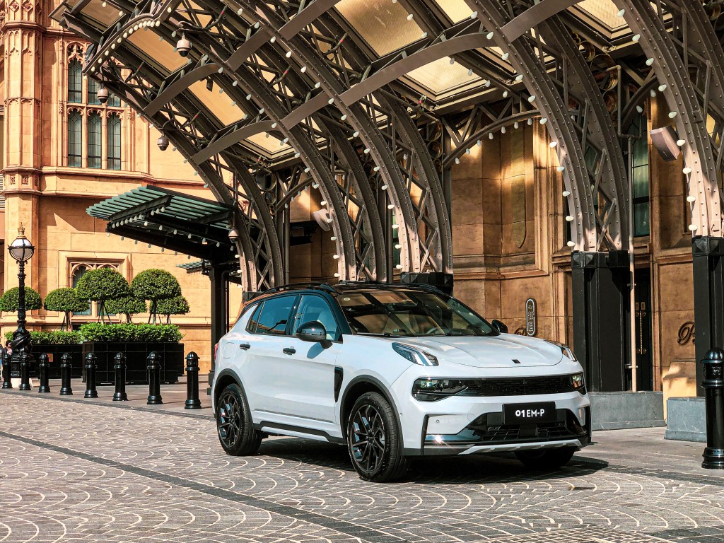 领克01 EM-P充电混能SUV澳门开售，一式两款售$369,800起 | 星岛环球网