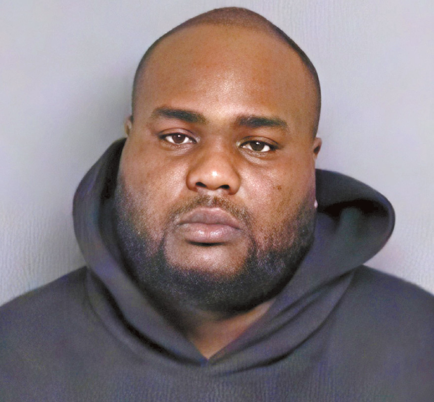 枪杀越华裔警察案控两惯犯谋杀，迄昨共拘获四人，屋仑警方全力追缉在逃者 - 星岛环球网