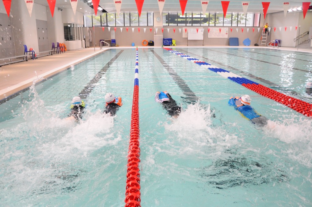 天才小泳手无缘参赛︱开腔控诉泳总因循，事主母：不应剥夺参赛机会 | 星岛环球网