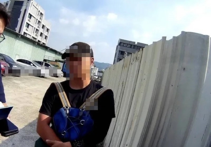港男称欠债到台湾当诈骗集团车手，被警察街头拦查逮捕 | 星岛环球网