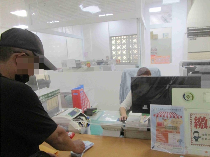 没许可还乱倒废弃物，云林男赚2000赔12万 | 星岛环球网