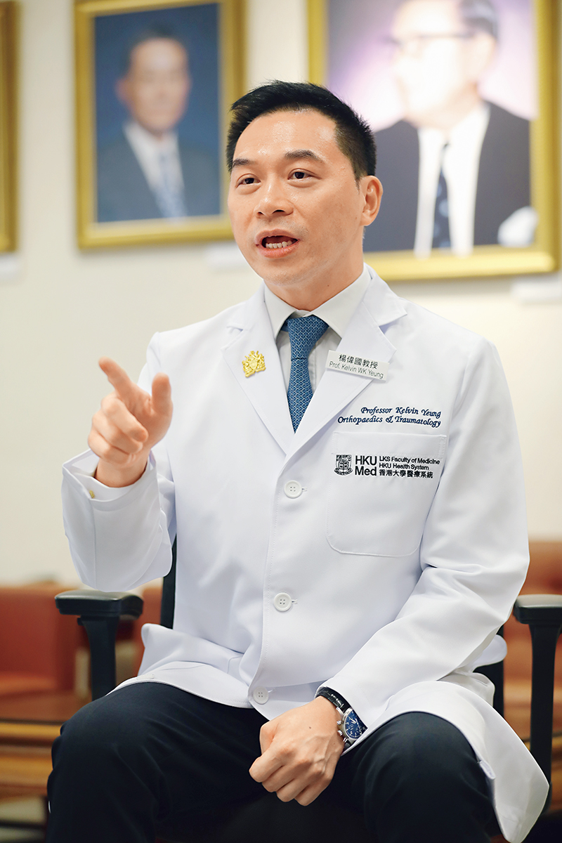 香港警察守城故事系列｜港大医学院教授当辅警圆警察梦，守护健康维持治安 | 星岛环球网