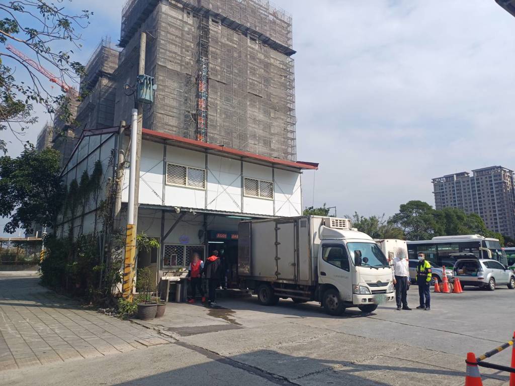 淡水枪响！客运司机陈尸休息室留有手枪，头部惊见弹孔 | 星岛环球网