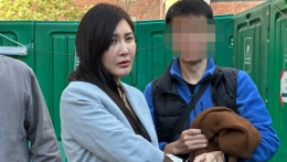 涉用假学历以获取来港就读入境许可，内地女获准保释候讯 | 星岛环球网