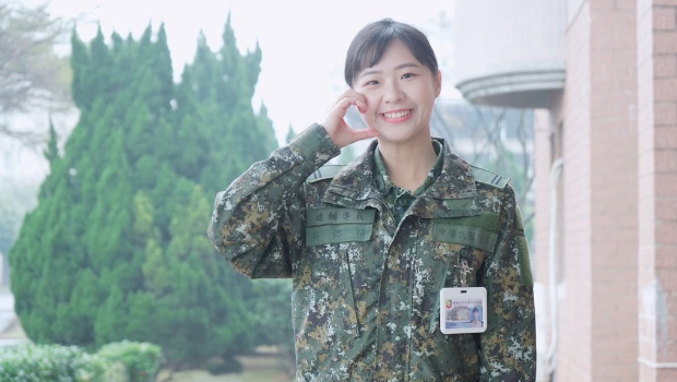 “莒光园地”清秀女主播爆红！ 超狂背景曝光 | 星岛环球网