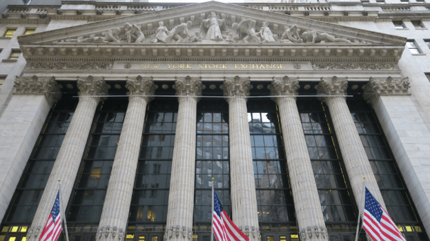 美零售数据亮眼，纳指、标普500再创新高，英伟达市值突破4.2万亿美元 | 星岛环球网