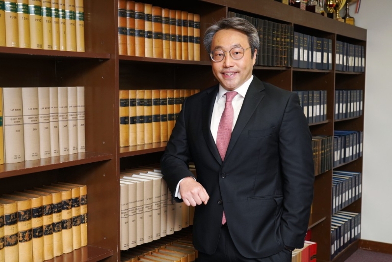 专访 | 大律师公会三大奖学金颁约2500万助200大状追梦，毛乐礼：助新人自食其力 | 星岛环球网