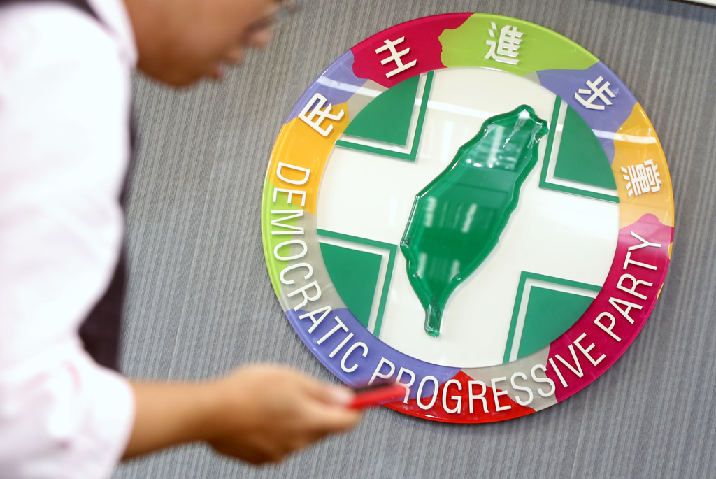 宫斗序曲？吴音宁复出、林岱桦大造势，绿营内部暗涛汹涌 | 星岛环球网